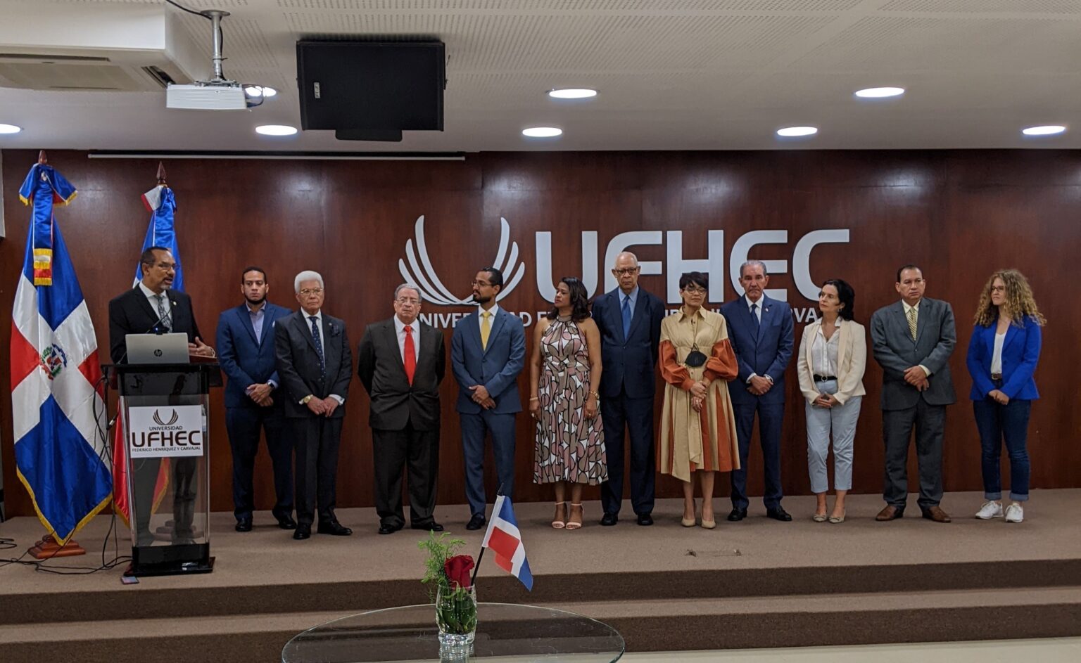 UFHEC envía sus docentes capacitarse en la universidad UPEC de París ...